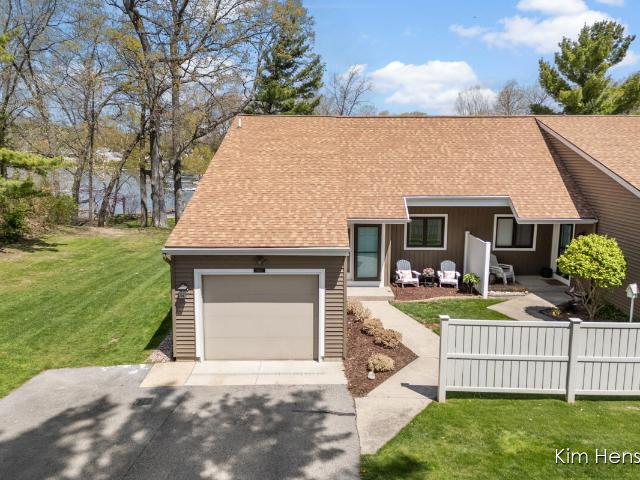 6641 Bella Vista Drive