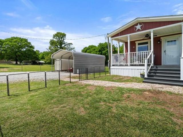 6642 US Highway 67 W, Omaha, TX 75571