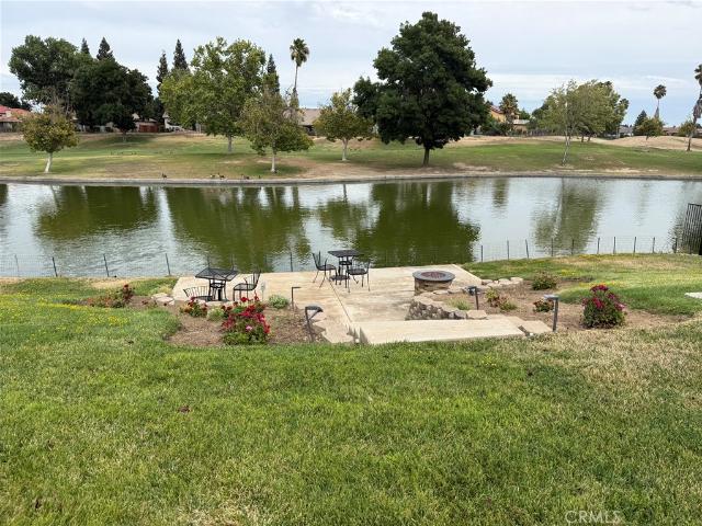 6643 Desert Springs