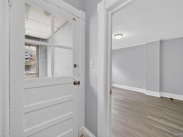 664 666 N Division St 3F
