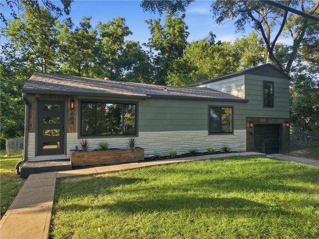664 Doniphan St, Leavenworth, KS 66048