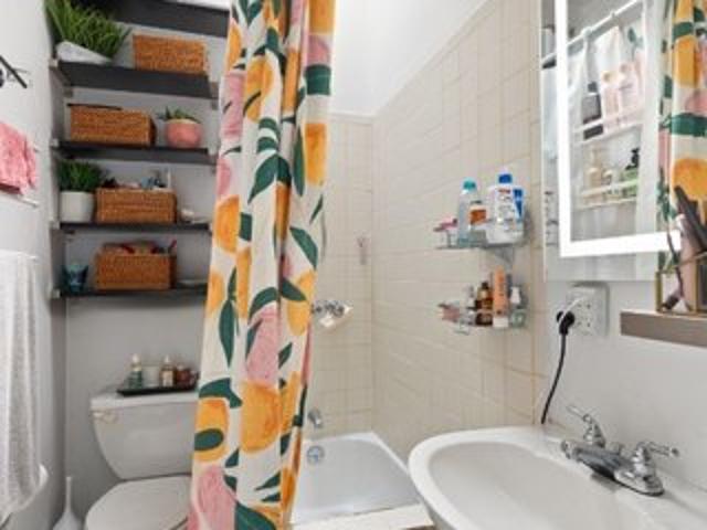 664 Henry St, Brooklyn, NY 11231