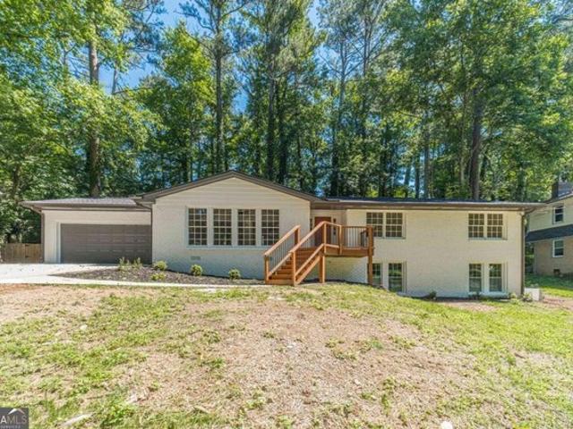 664 Hickory Ridge Rd SW, Lilburn, GA 30047