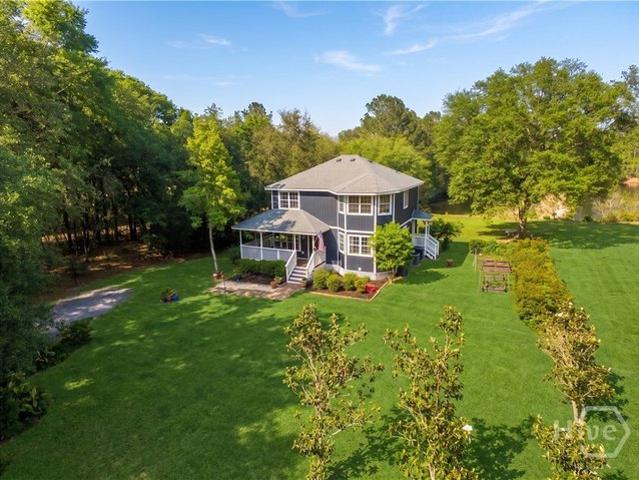 664 Old River Rd, Bloomingdale, GA 31302
