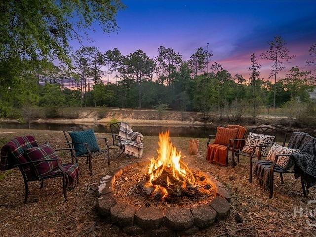 664 Old River Road