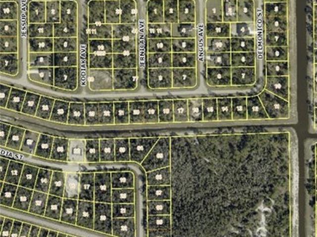 664 Nimitz Blvd, Lehigh Acres, FL 33974