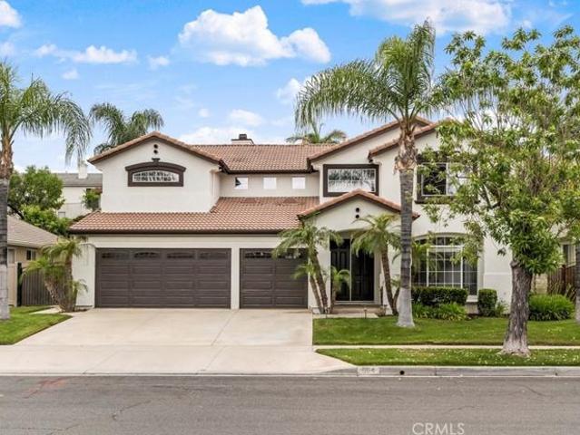 664 Rembrandt Cir, Corona, CA 92882