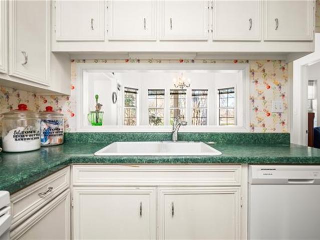 664 Riverview Dr, Natchez, LA 71456 | MLS #CN2544