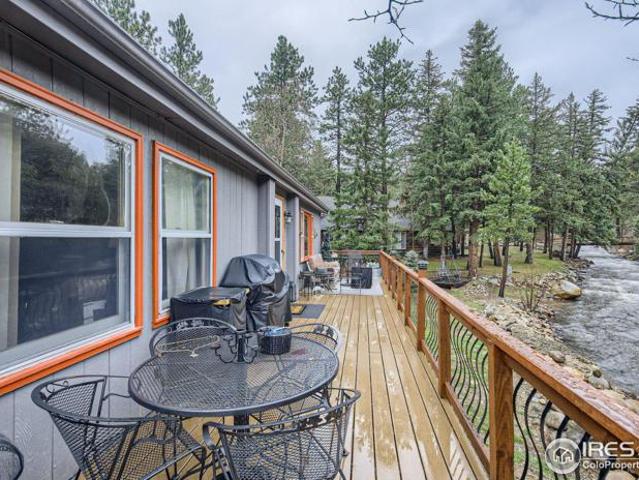 664 Riverside Dr, Lyons, CO 80540