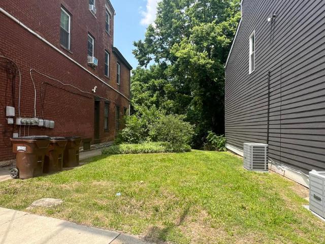 664 W Pike Street