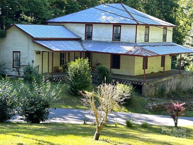 664 Woodfin Rd, Sylva, NC 28779