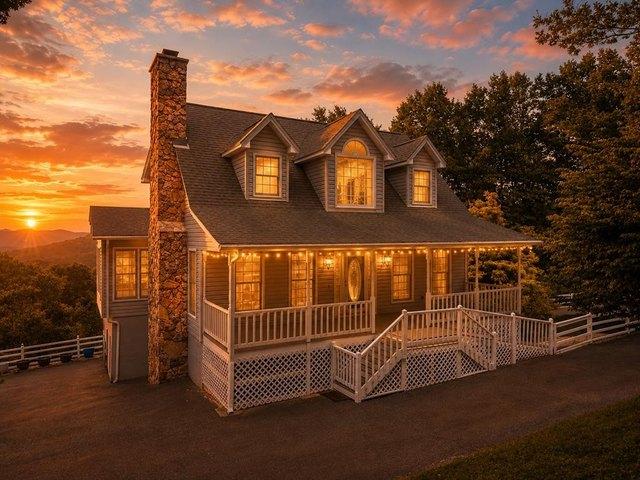 664 Wooten Ridge Rd, Franklin, NC 28734