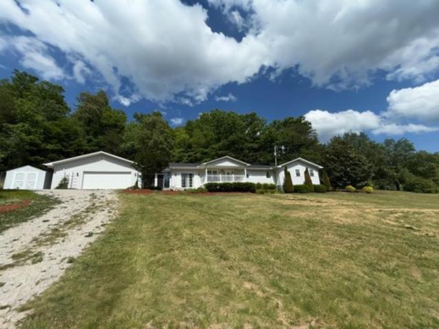 6654 TN 297, Pioneer, TN 37847