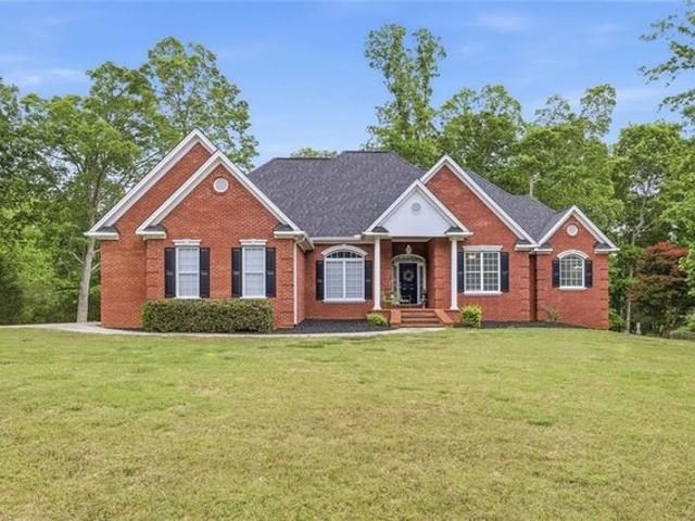 6654 Windvane Pt, Clermont, GA 30527