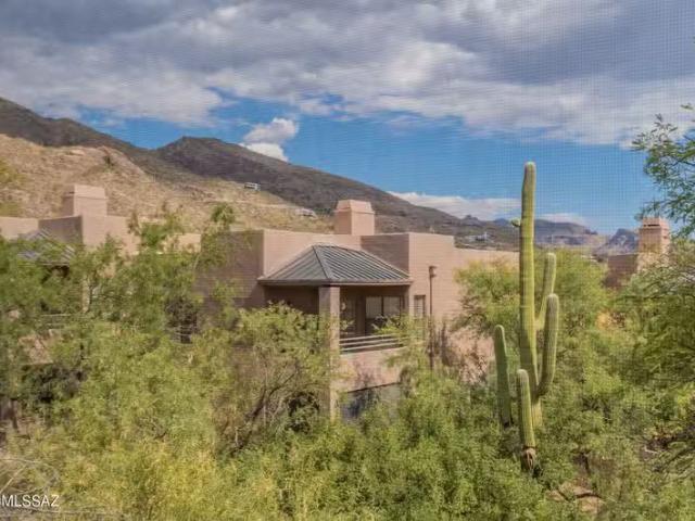 6655 N Canyon Crest Dr #5227, Tucson, AZ 85750 MLS 22425441