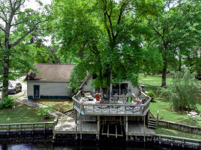 6655 Clarks Neck Road