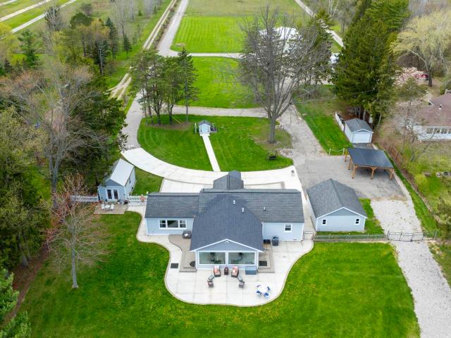 6655 Lakeshore Road