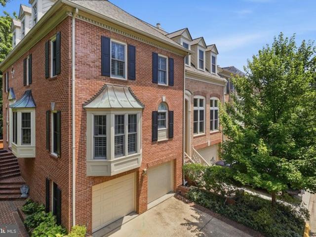 6656 Hampton Park Ct, McLean, VA 22101