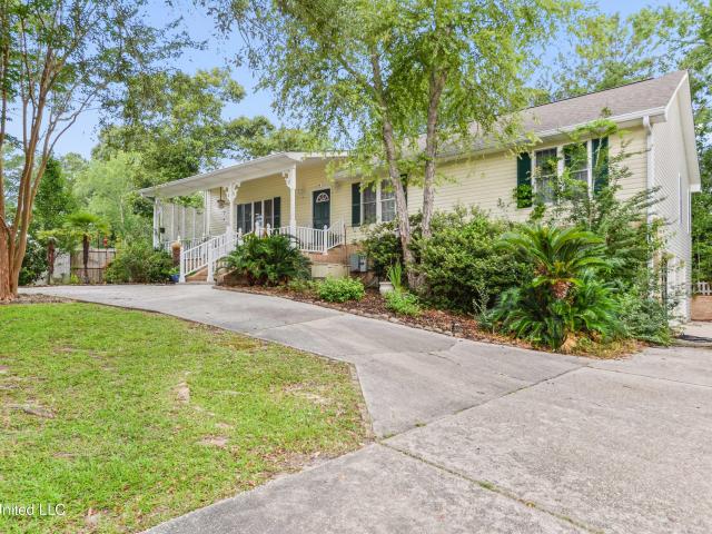 6658 Ahekolo Cir, Diamondhead, MS 39525 | MLS #4143