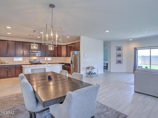6658 E Paseo Del Cachappo, Tucson, AZ 85756