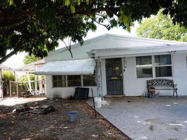 6650 Coolidge St, Hollywood, FL 33024