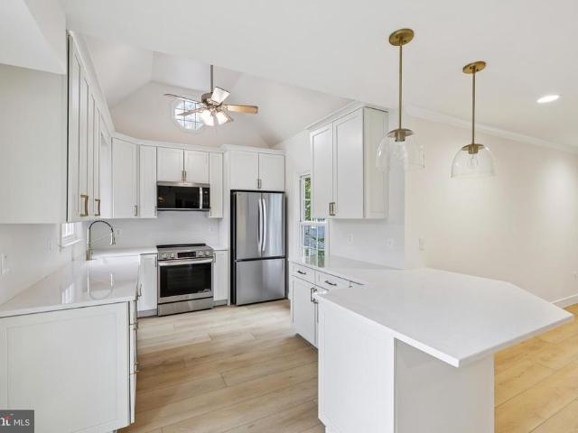 6650 Lake Front Court