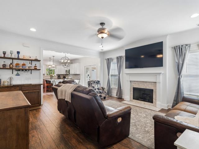 6650 Woodmere Crossing