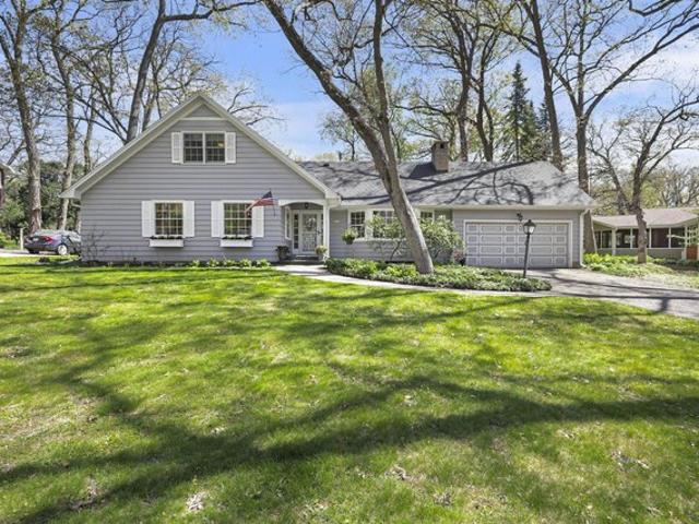 6651 Columbus Dr, Middleton, WI 53562