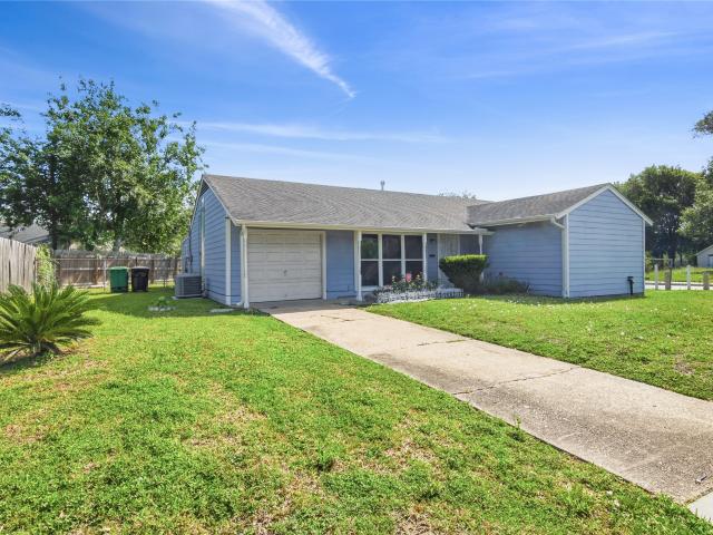 6651 Crestmont St, Houston, TX 77033 | MLS #93476