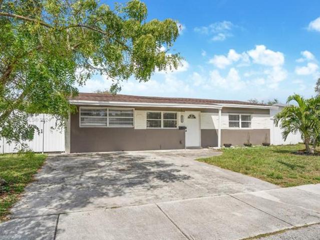 6651 Greene St, Hollywood, FL 33024