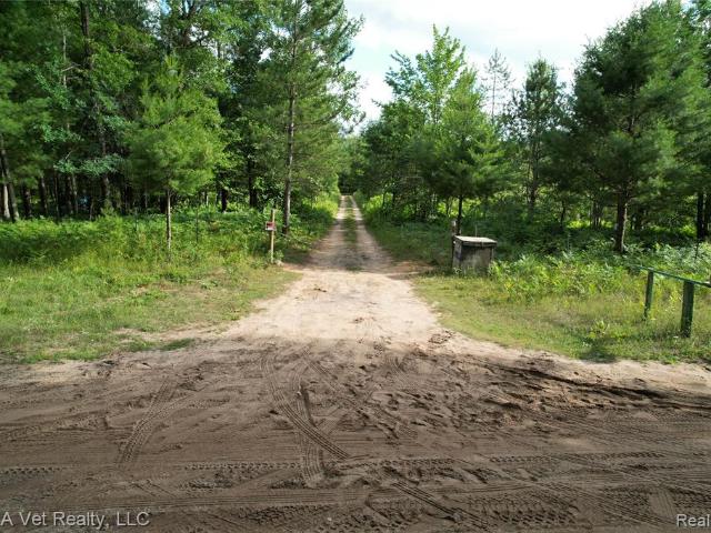 6651 W 6 Mile Road