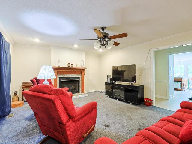 6652 Old Mullins Rd