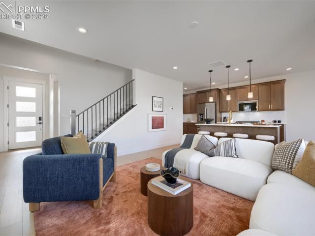 6652 Cornelius Point