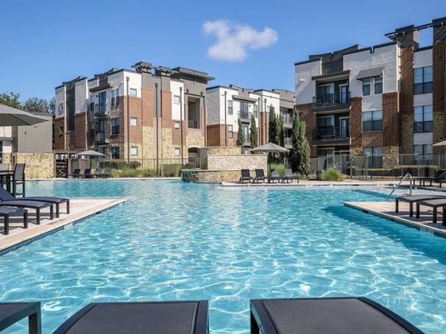 6653 McKinney Ranch Pkwy, McKinney, TX 75070