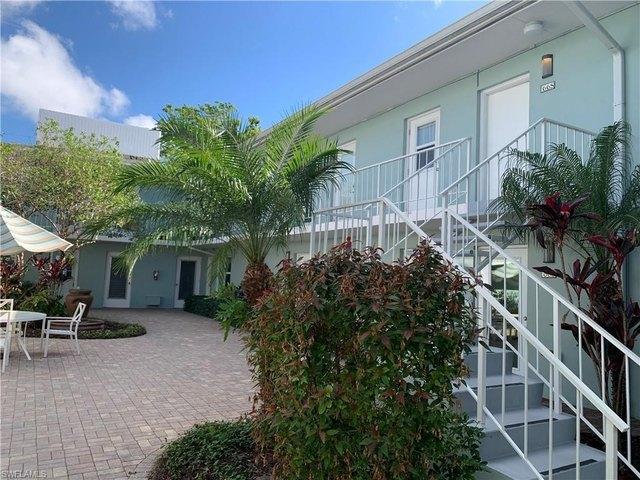665 12th Ave S Unit 665, Naples, FL 34102