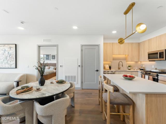 665 2nd Avenue Unit 209