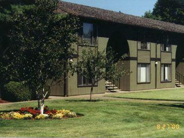 $665 / 2br 1bath, 55+ APARTMENT▬ ▬ Coburg Rd, Eugene map