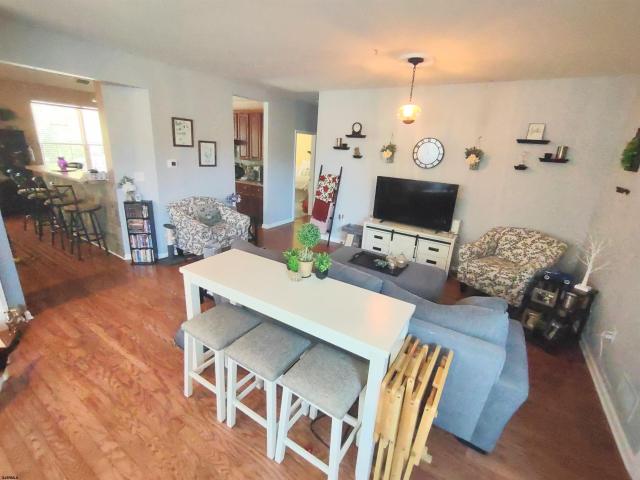 665 Cypress Point Dr