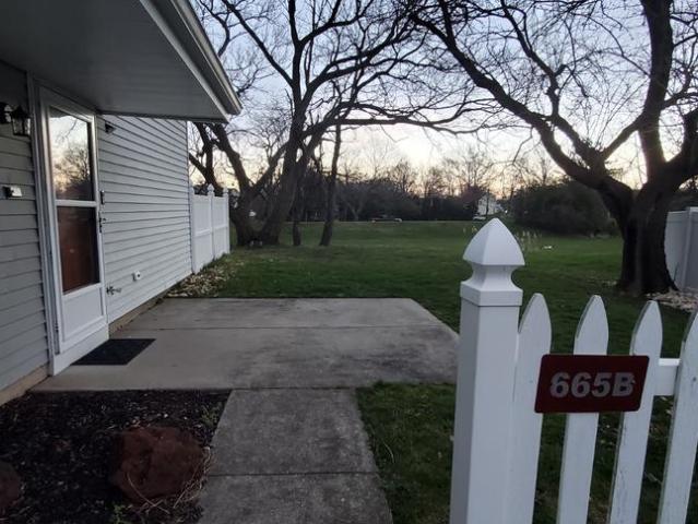 665 B Rose Hollow Drive