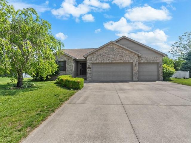 665 King Richard Ct, Troy, OH 45373