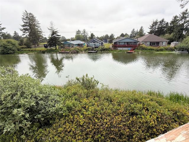 665 Skamokawa Court SE