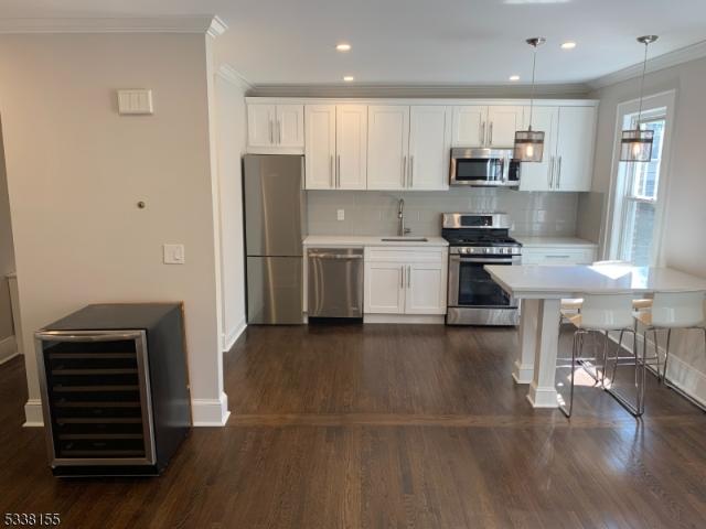 665 Ridgewood Rd