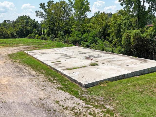 665 Water St, Savannah, TN 38372 | MLS #10220 | Compass