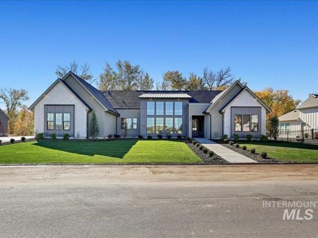 665 Watkins Ave, Middleton, ID 83644