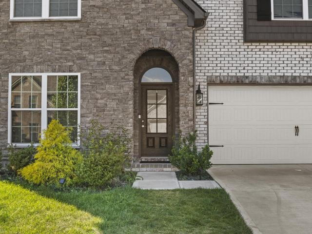 665 Windflower Way