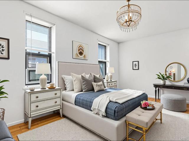 665 Thwaites Place, Unit 4V | Compass