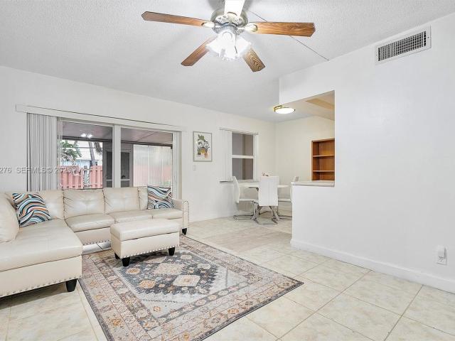 6668 SW 41st Pl, Unit 29, Davie, FL 33314 | MLS #A11778 | Compass