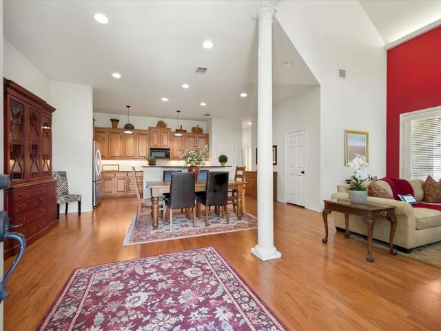 6668 Shady Glen Circle