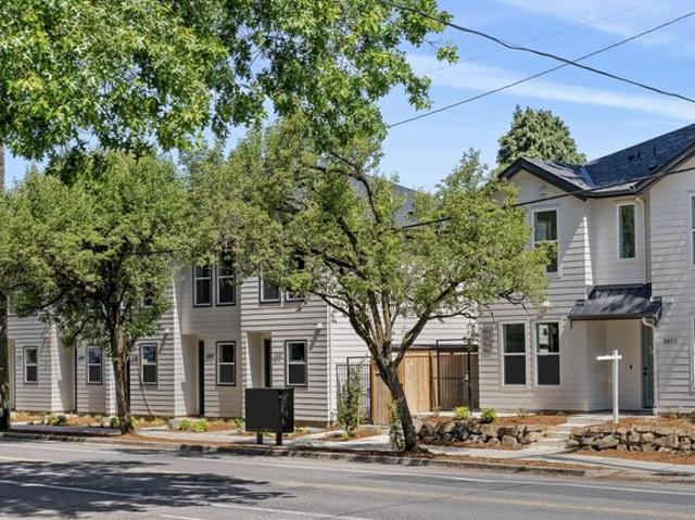 6669 N Fessenden St Unit 25, Portland, OR 97203