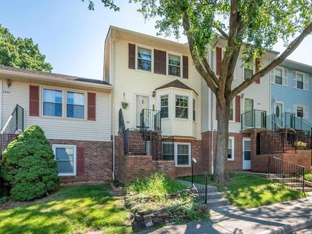 6660 Sagefield Ave, Fairlawn, VA 24141